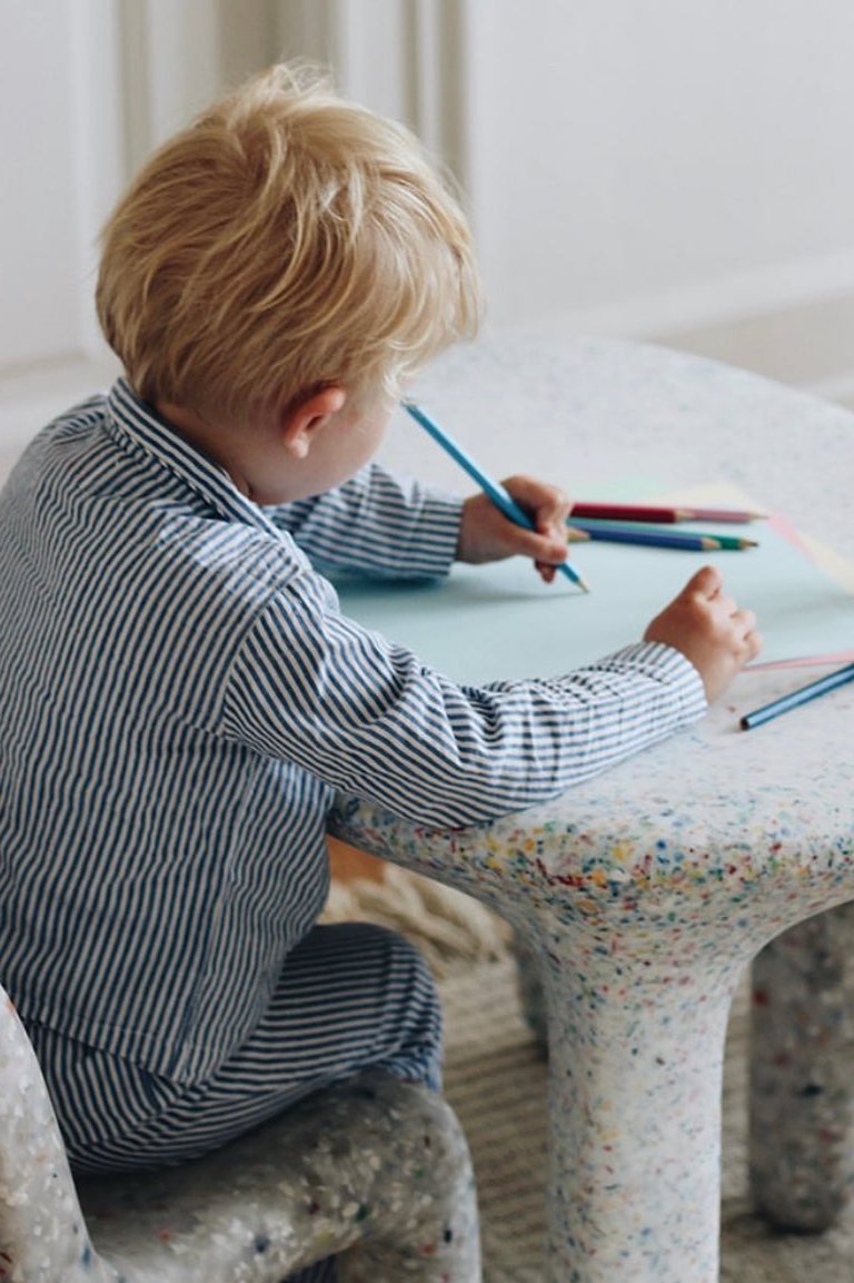 Luisa Table in Party fra ecoBirdy | STUDIO MINI